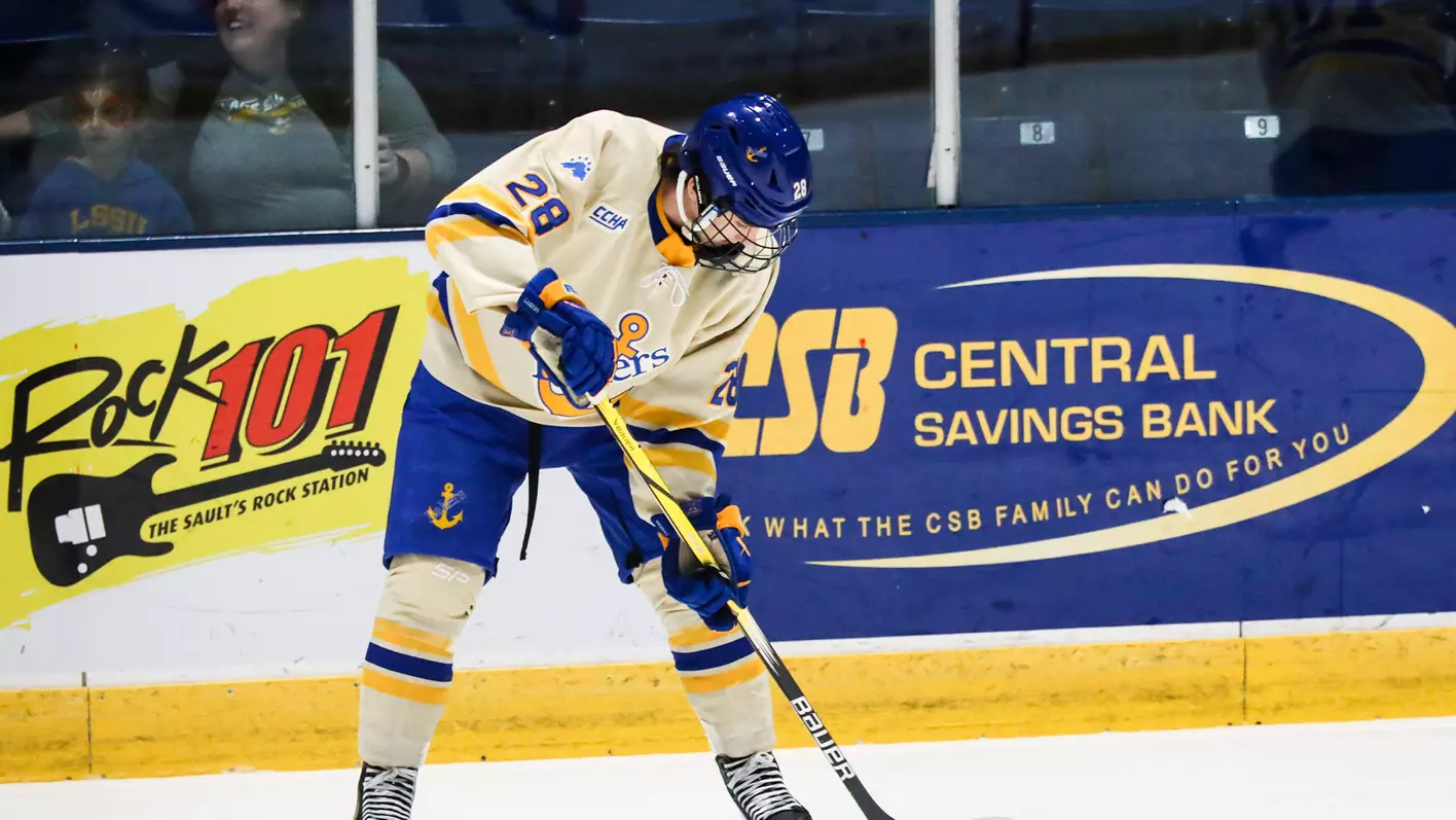 Lakers Sweep Tommies With 5-3 Win in Mendota Heights, Minnesota